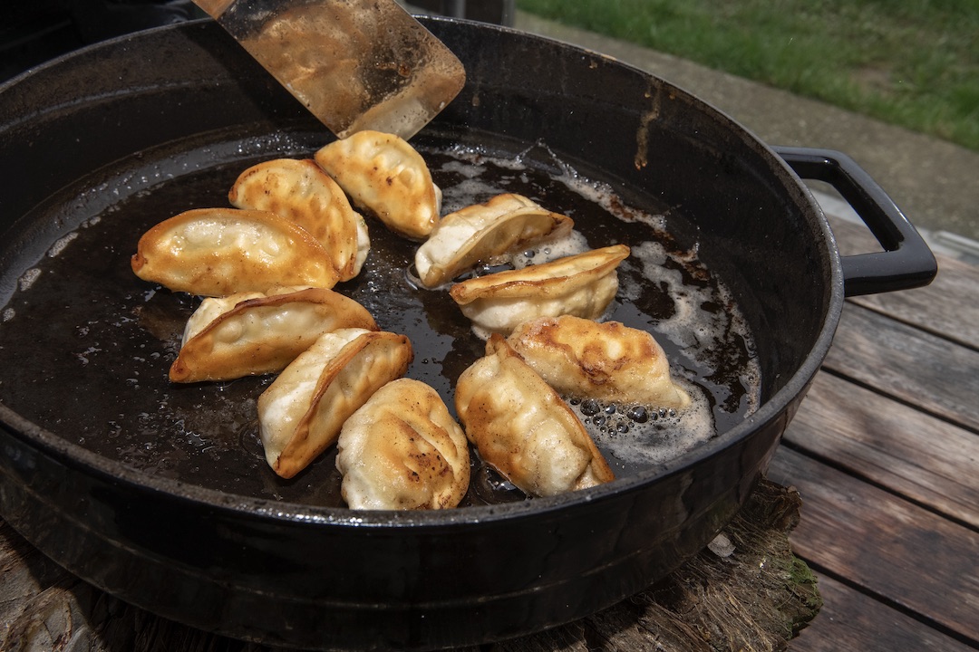 Dumplings van asperge bij Brienen aan de Maas: ‘Smerig lekker ...